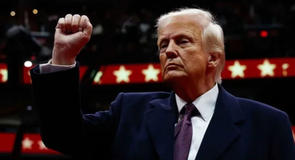 US President Donald Trump announced an additional 10% tariff on Canada ...